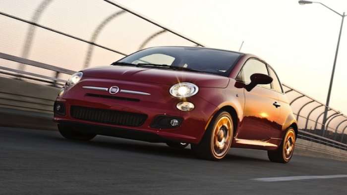 Fiat USA giving away 10 Fiat 500 models to Facebook fans